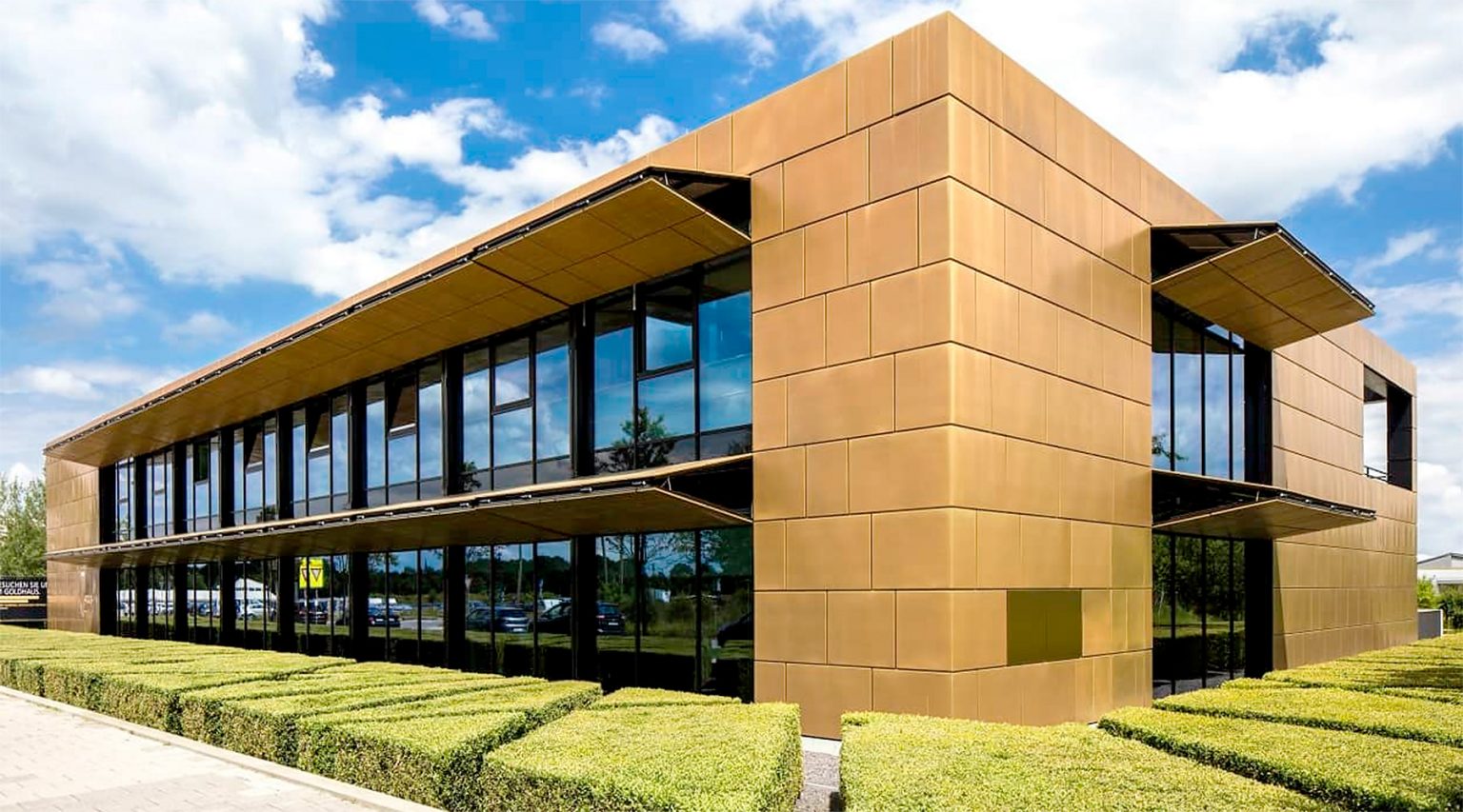 Pro Aurum München - Guether Metallbedachungen